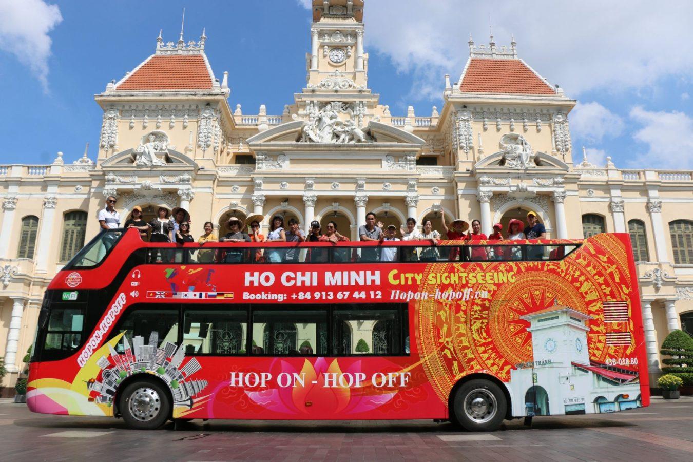 Xe buýt 2 tầng Hồ Chí Minh - Giá vé và trải nghiệm 2022