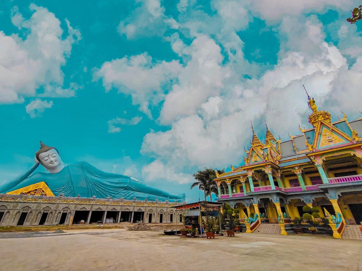 Khám phá chùa Som Rong với tượng Phật nằm lớn nhất Việt Nam